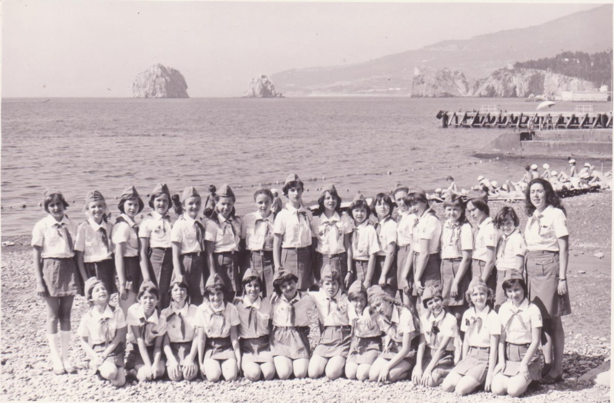 Crimean summer: would you send your kids to the legendary Artek camp?